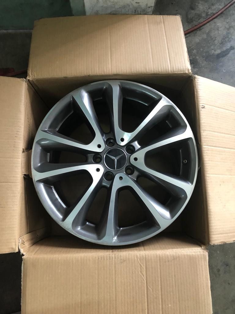 Mercedes Benz original 18" Rim, Car Accessories, Tyres & Rims on Carousell