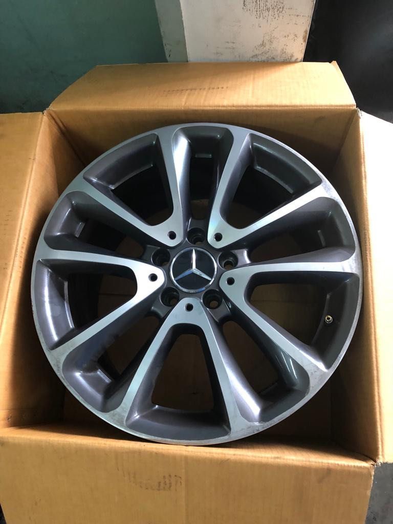 Mercedes Benz original 18" Rim, Car Accessories, Tyres & Rims on Carousell