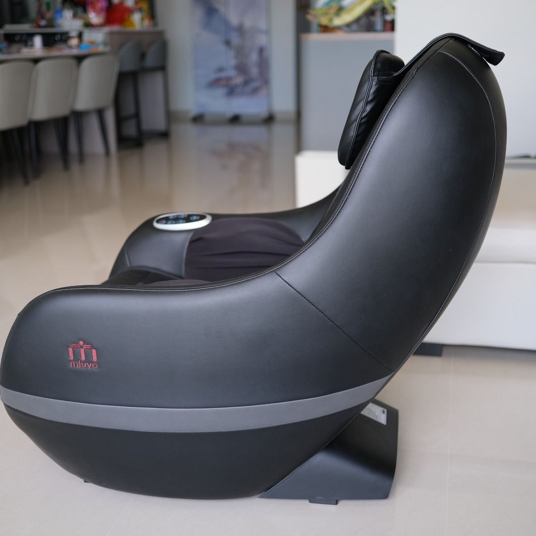 Miuvo Massage Lounge Chair MLC-01, Health & Nutrition, Massage Devices ...