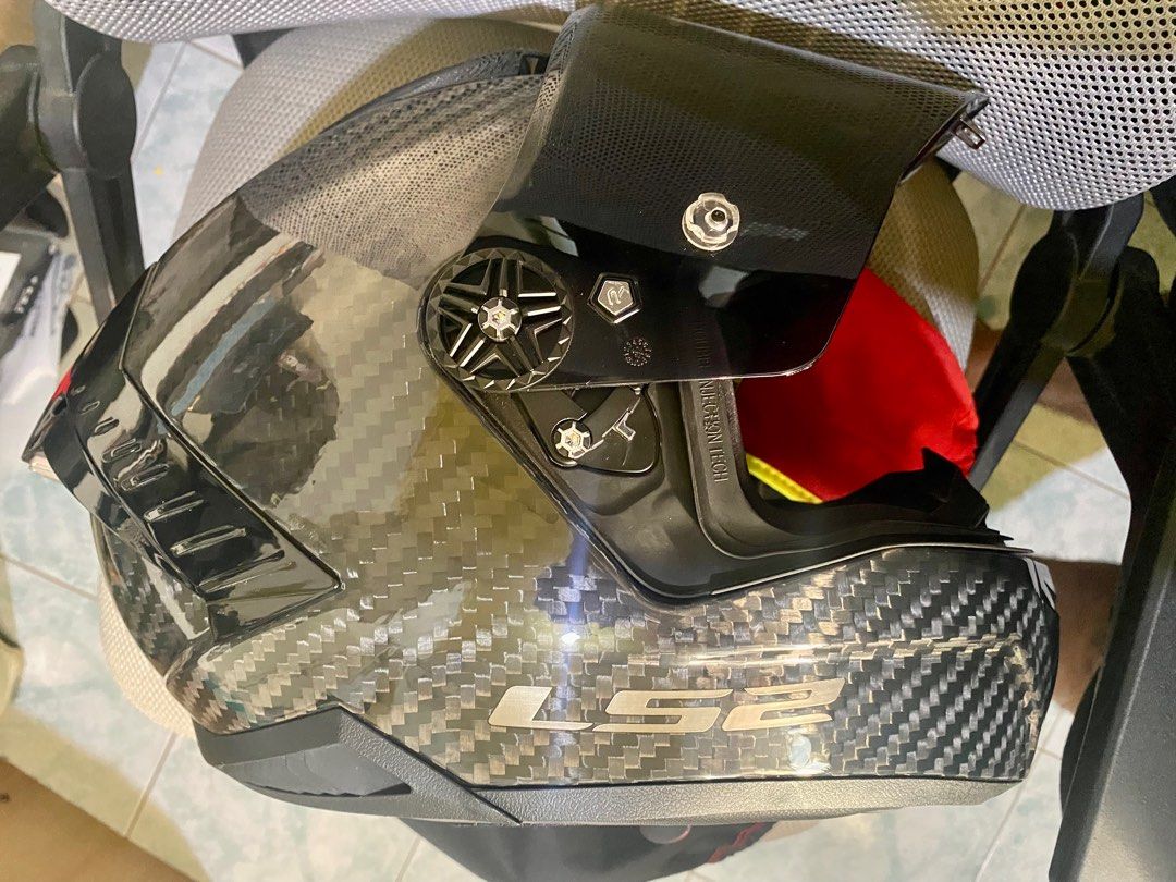 MotoDeck LS2 CARBON THUNDER HELMET, Motorbikes, Motorbike Parts ...