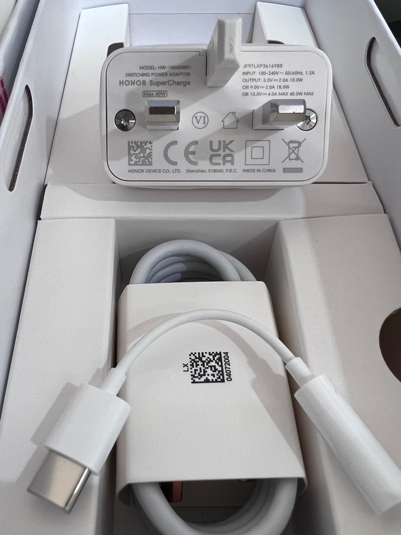 New Honor 40w adapter and cable., Mobile Phones & Gadgets, Mobile ...