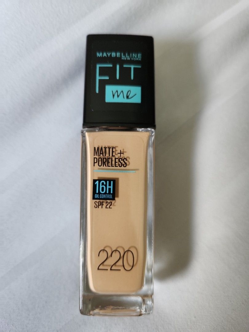 New Maybelline Fit Me Matt and Poreless Foundation 220, Beauty ...