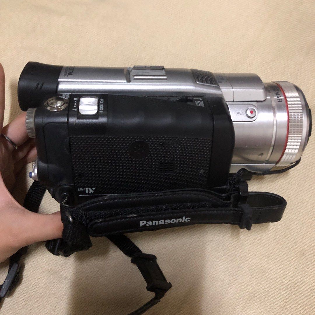 Working Panasonic 3CCD HandyCam Camcorder Uses MINIDVTAPES NV-GS400 ...