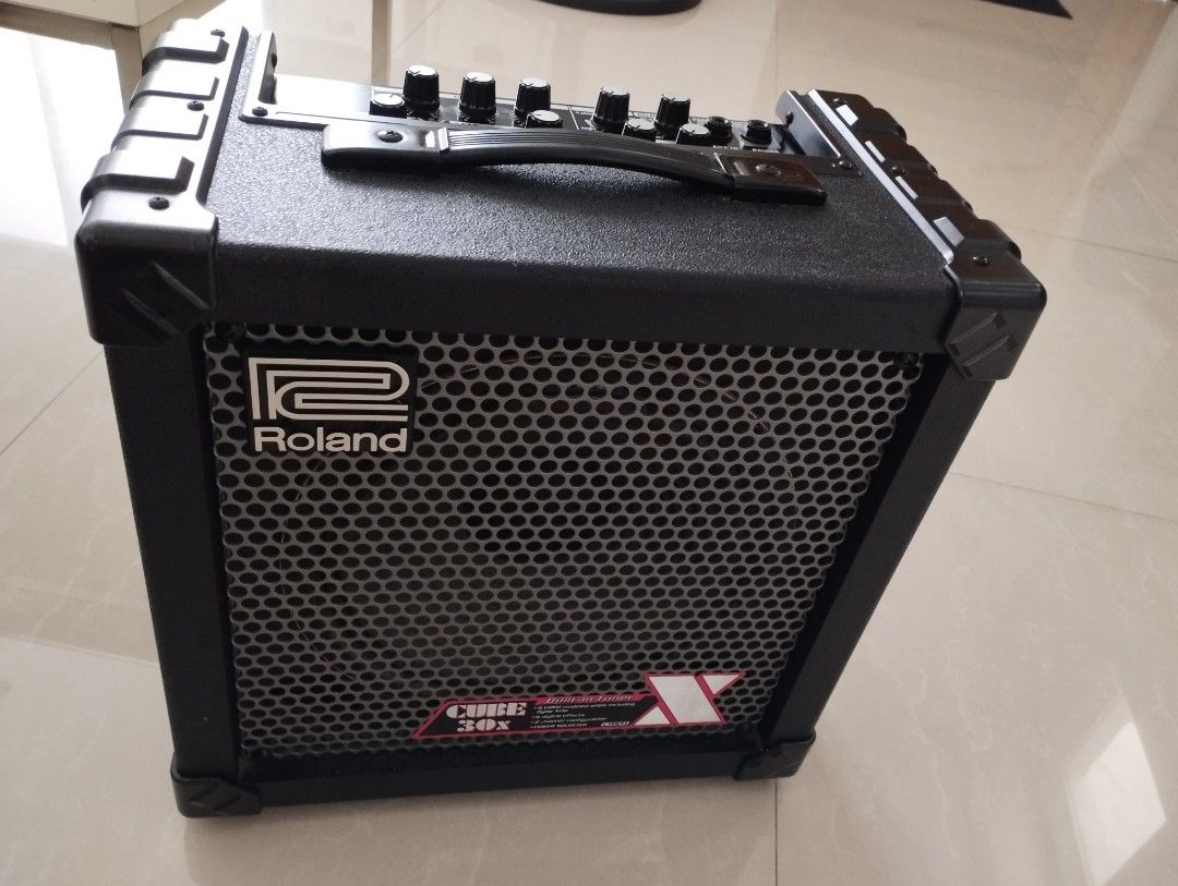 Roland CUBE-30X Guitar Amp with effects, Audio, Soundbars, Speakers ...