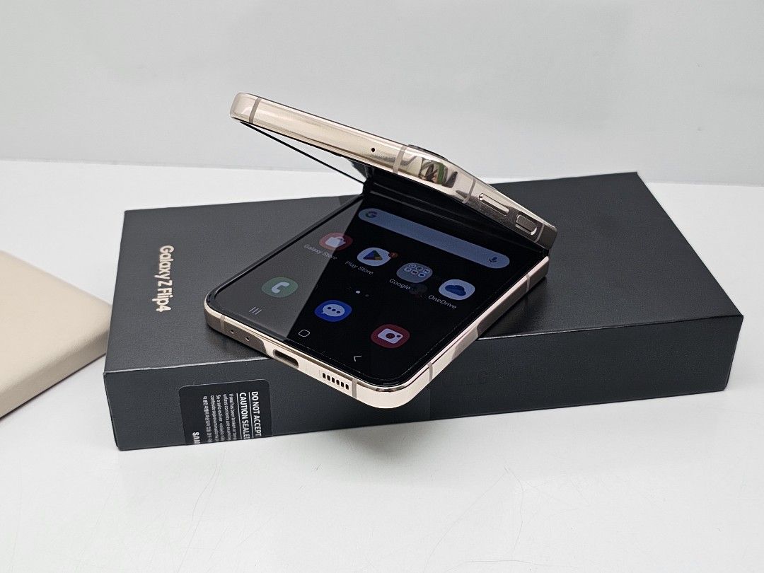 Samsung Z Flip 4 256gb|Pink Gold, Mobile Phones & Gadgets, Other ...