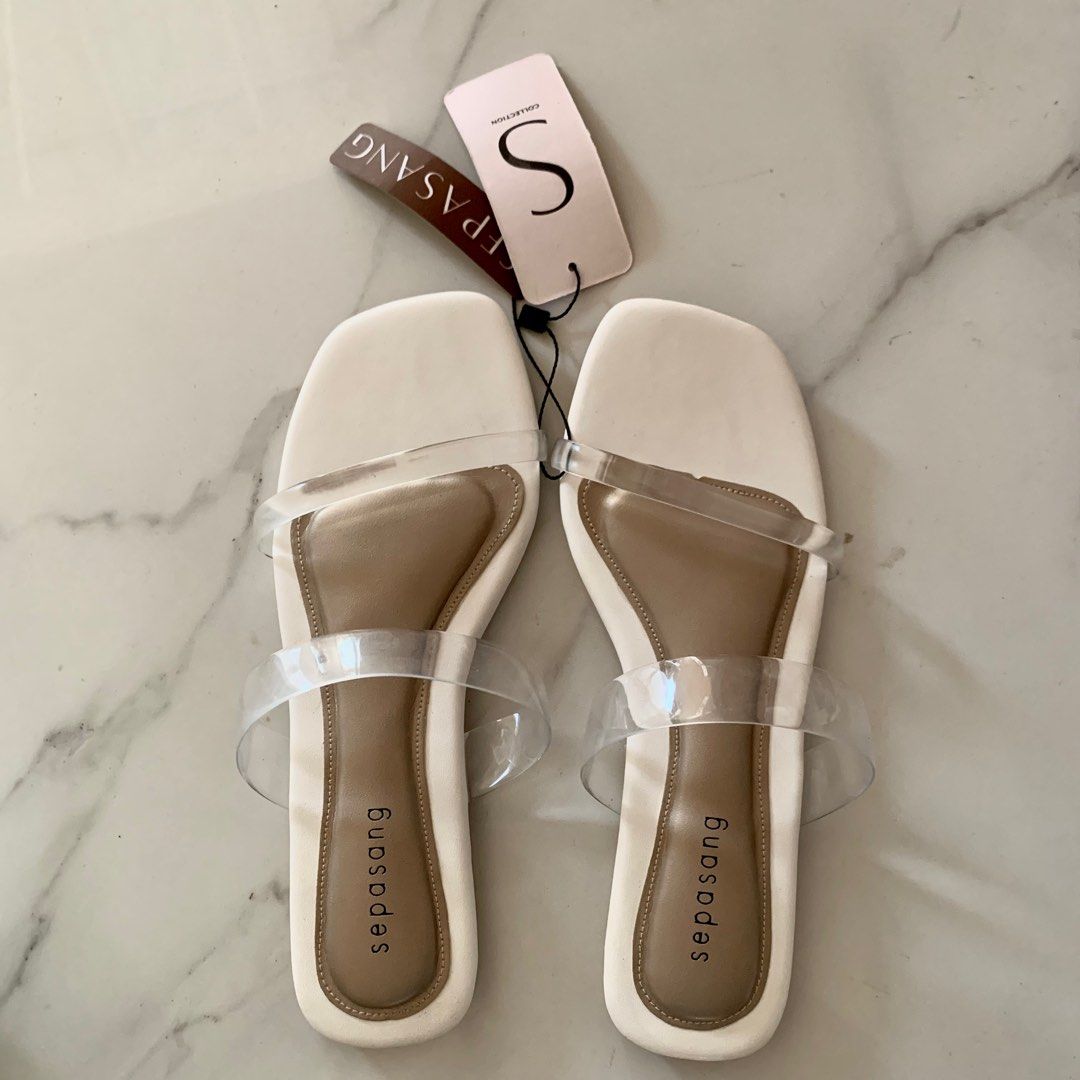 Sepasang collection sendal transparan kekinian, Fesyen Wanita, Sepatu ...