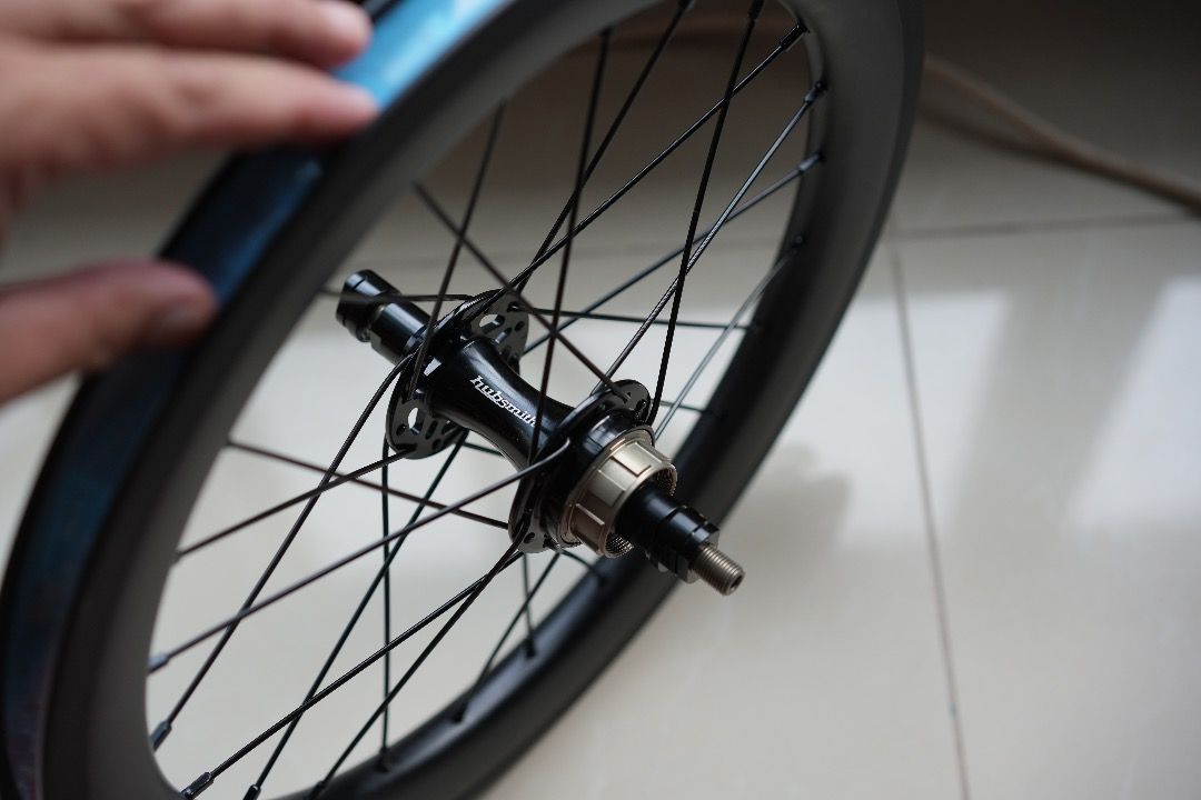 SMC Carbon rims with Hubsmith's hub for Brompton and alike., Sports ...