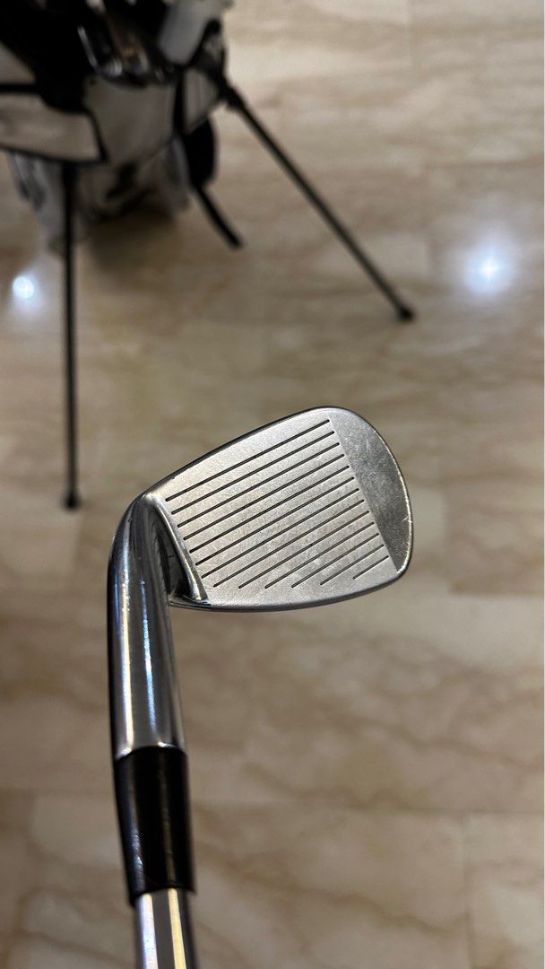 Titleist 712 AP2 Pitching Wedge, Sports Equipment, Sports & Games, Golf ...