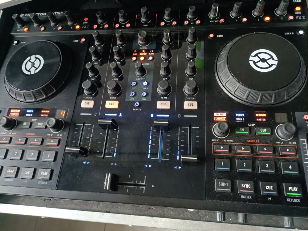 Traktor S4MK1 DJ controller, Audio, Other Audio Equipment on Carousell