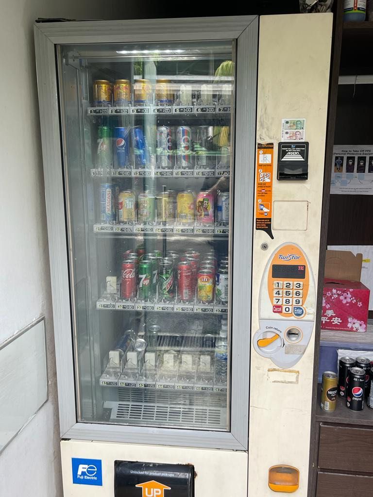 TWISTAR Vending Machine - Price for 2 (NOT WORKING, NEED REPAIR), TV ...