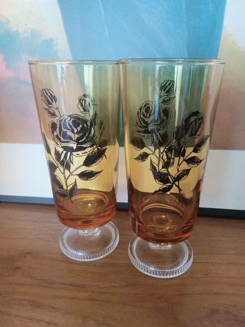 Vintage Aderia Footed Glasses, Hobbies & Toys, Memorabilia & Collectibles, Vintage Collectibles ...