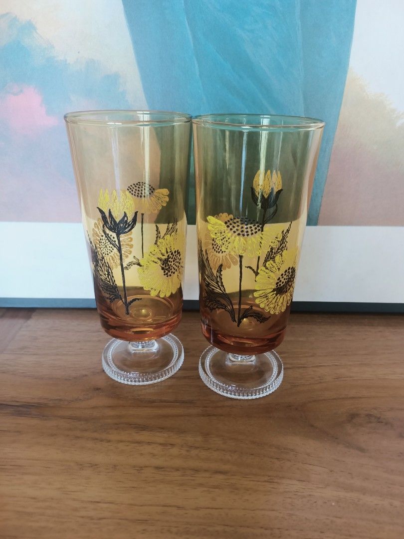 Vintage Aderia Footed Glasses, Hobbies & Toys, Memorabilia & Collectibles, Vintage Collectibles ...