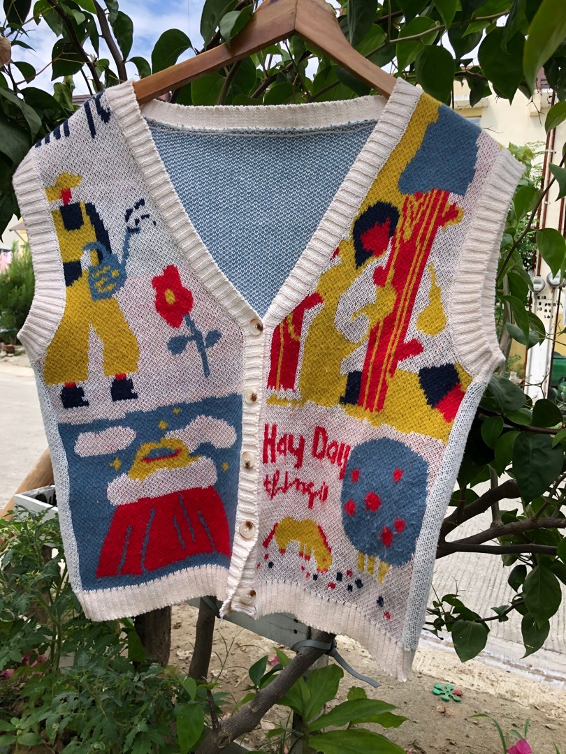 VINTAGE KNITTED VEST, Women's Fashion, Coats, Jackets and Outerwear on ...