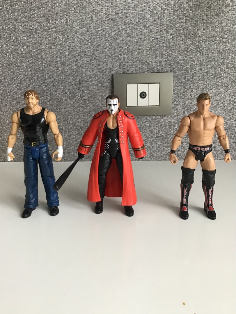 WWE action figures: Sound Slammer Dean Ambrose and Wrestlemania Chris ...
