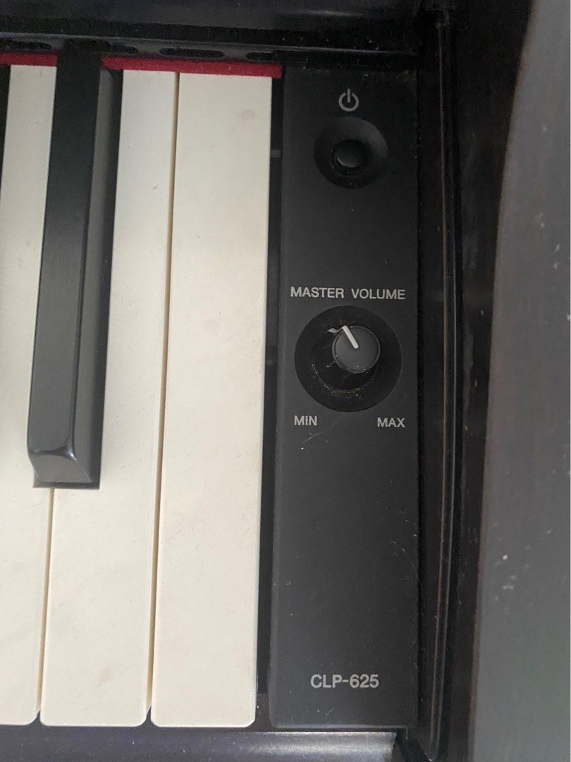 Yamaha Digital Piano CLP-625, Hobbies & Toys, Music & Media, Musical Instruments on Carousell