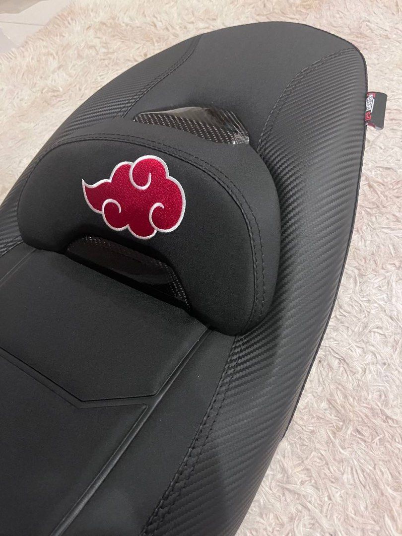 Yamaha nmax sports seat with carbon. Custom Akatsuki embroidery ...