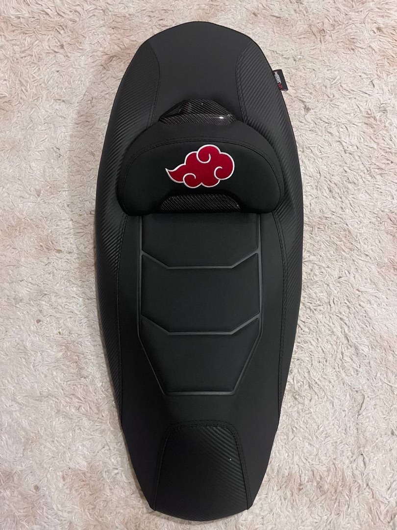 Yamaha nmax sports seat with carbon. Custom Akatsuki embroidery ...