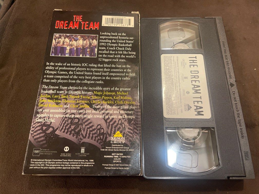 [M310-2] 1996 DREAM TEAM VHS Video Tape #23吃土季, 書籍、休閒與玩具, 收藏、紀念品, 其他古董在旋轉拍賣