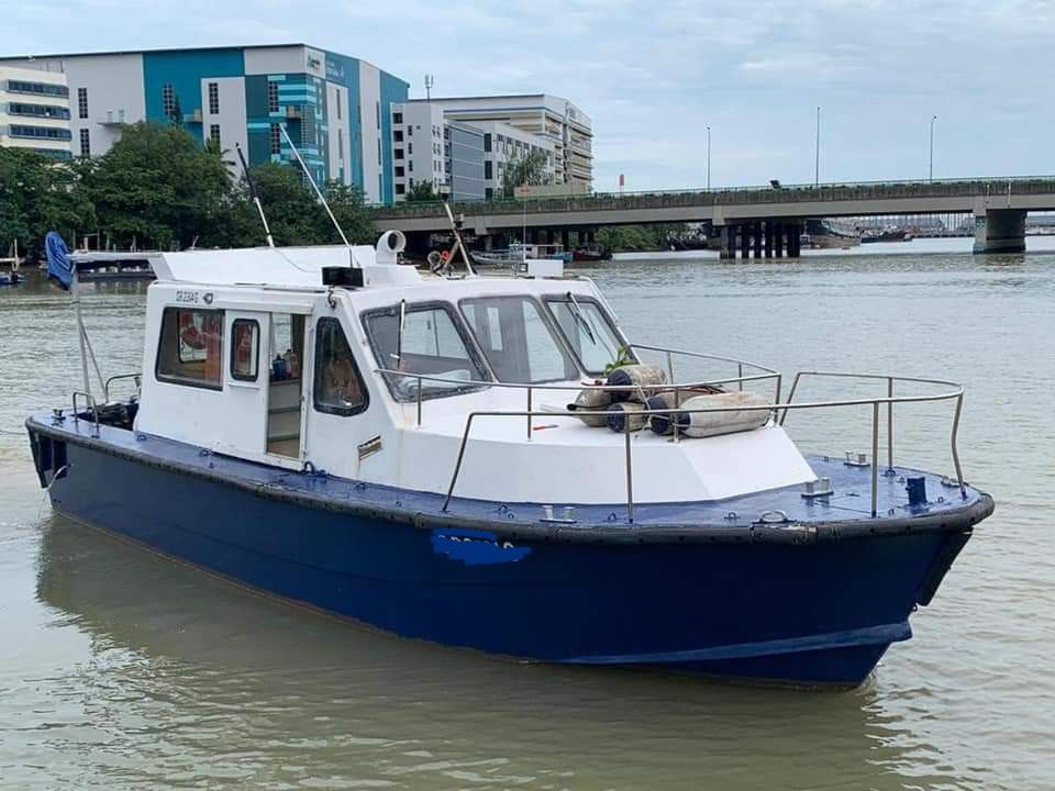 35ft fibreglass boat, Sports Equipment, Fishing on Carousell