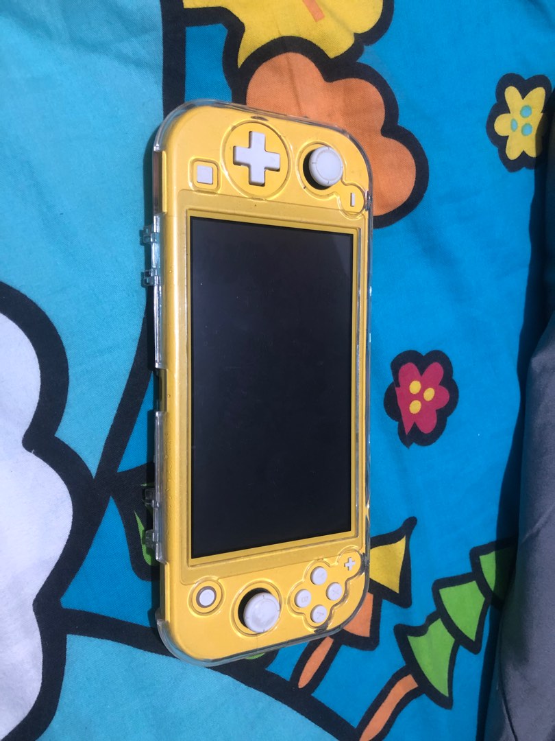 黃色switch lite, 電子遊戲, 電子遊戲, Nintendo 任天堂 - Carousell