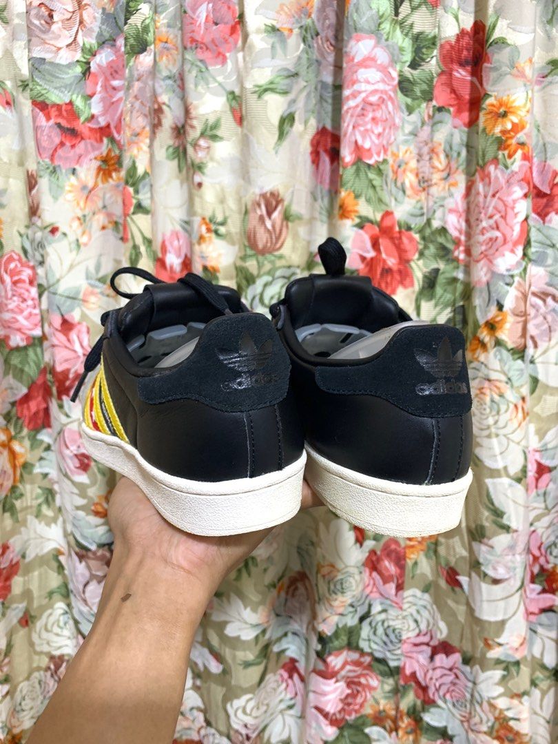 Adidas Superstar Rita rota Banned From Normal, Fesyen Wanita, Sepatu di ...
