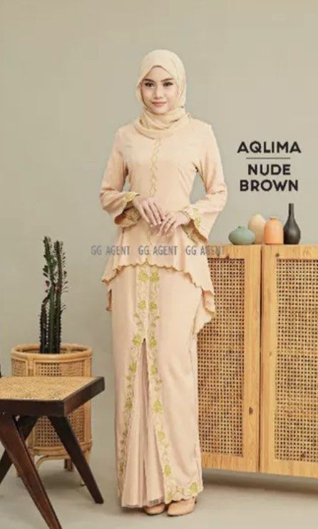 Aqlima Kebaya Kurung Peplum by Gerobok Gaga (in Nude/Beige), Women's ...