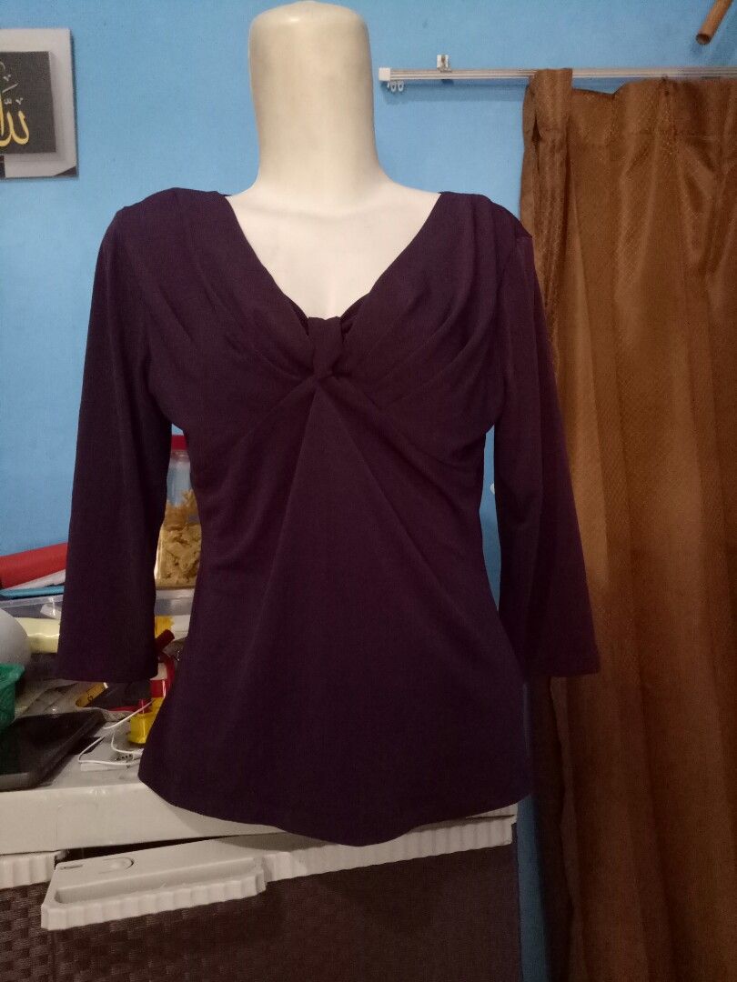 Arthur yen atasan korean, Fesyen Wanita, Pakaian Wanita, Atasan di ...