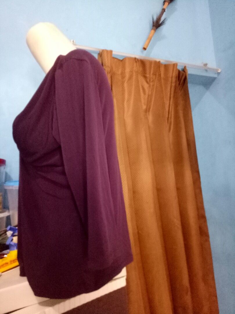 Arthur yen atasan korean, Fesyen Wanita, Pakaian Wanita, Atasan di ...