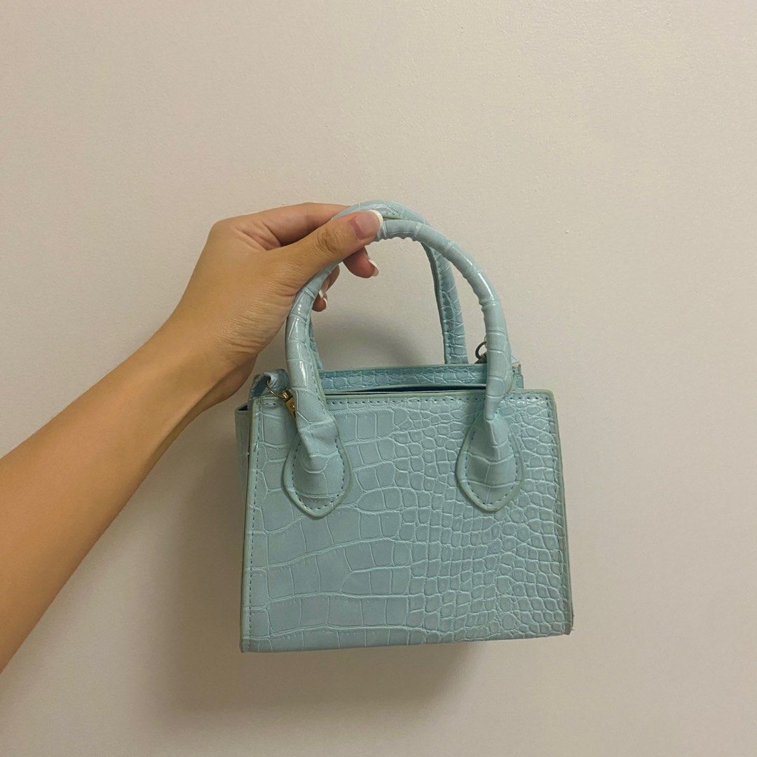 Baby Blue Faux Croc Leather Crossbody Bag, Women's Fashion, Bags ...