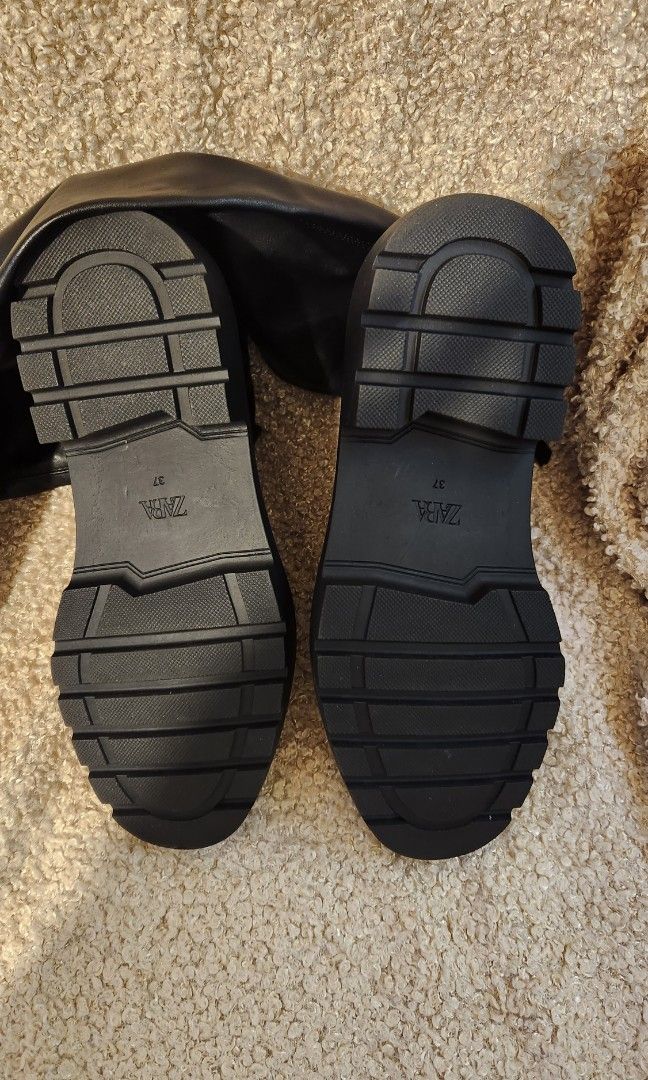 Booth, Women's Fashion, Footwear, Boots on Carousell