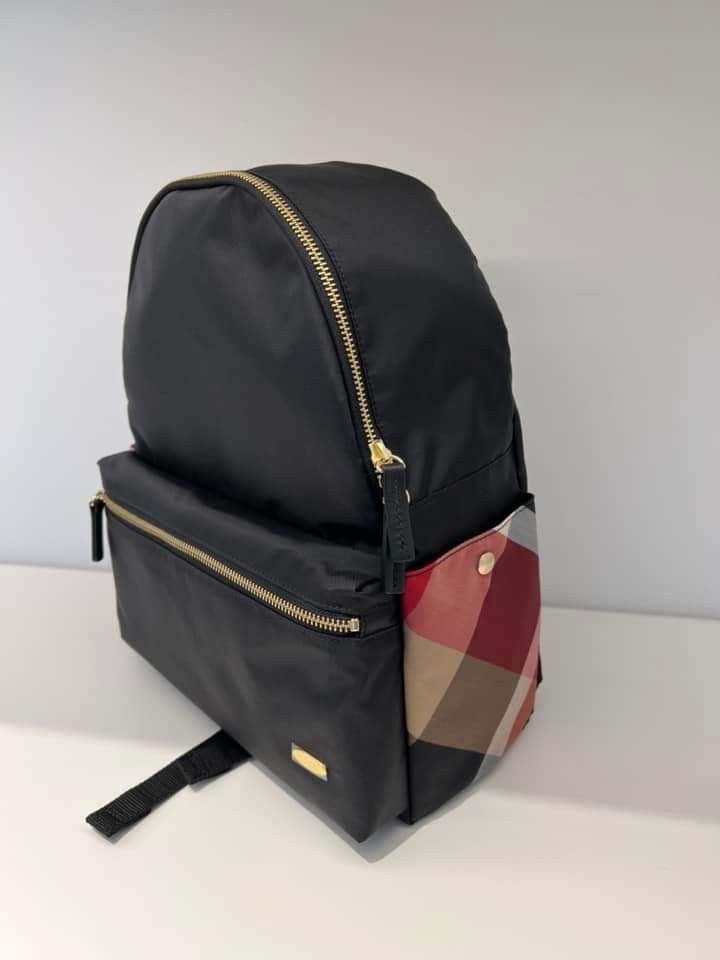 Brand New Authentic Blue Label Crest bridge Haversack Backpack (Black ...