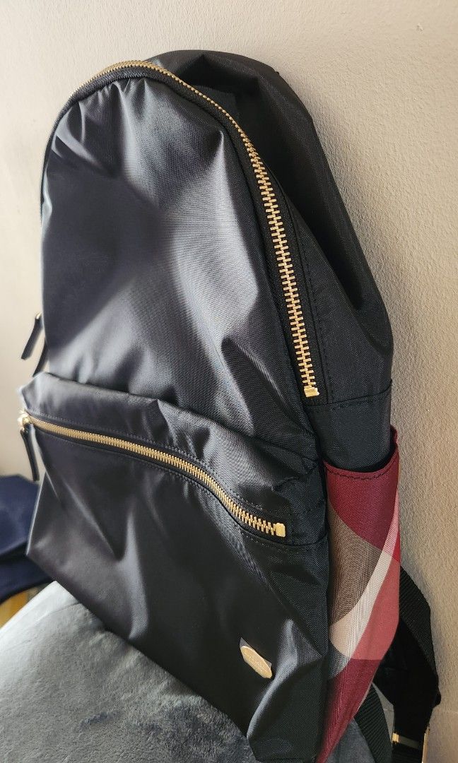 Brand New Authentic Blue Label Crest bridge Haversack Backpack (Black ...