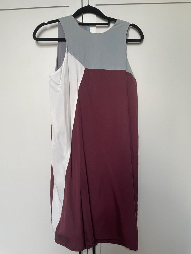 BTV Beyond The Vines Mini Colour Block dress, Women's Fashion, Dresses ...