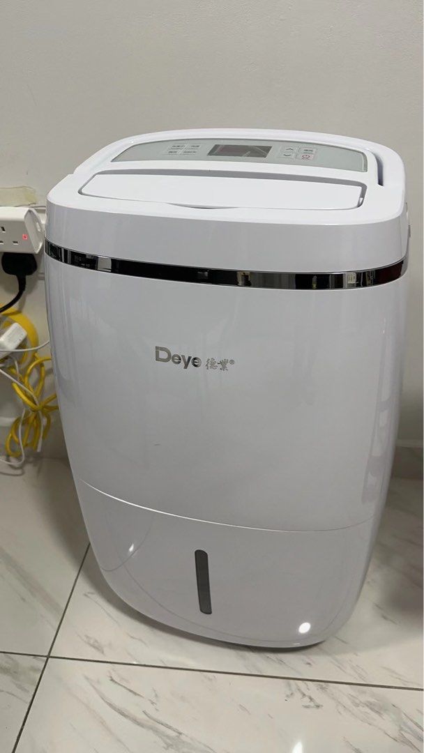 Deye dehumidifier, TV & Home Appliances, Air Purifiers & Dehumidifiers on Carousell