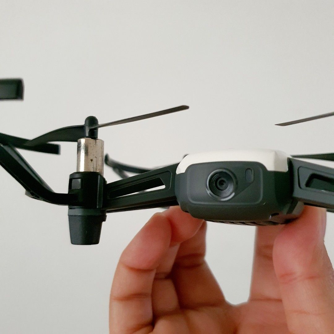 DJI Tello, Photography, Drones on Carousell