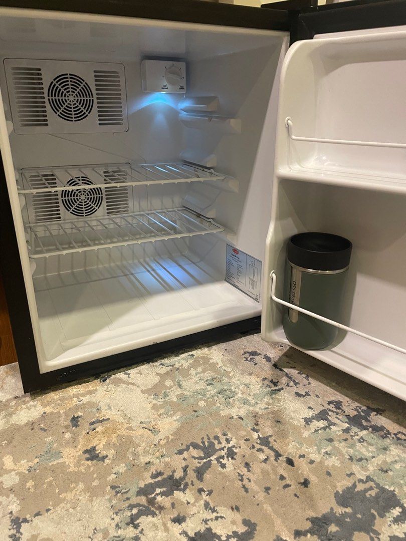 EuropAce ER9250 50L Bar Fridge, TV & Home Appliances, Kitchen ...