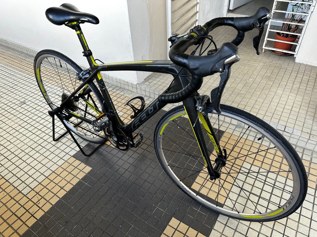Felt Road Bike (full carbon), Sports Equipment, Bicycles & Parts ...