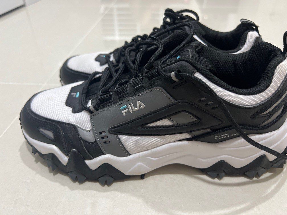 Fila shoe, Men's Fashion, Footwear, Sneakers on Carousell