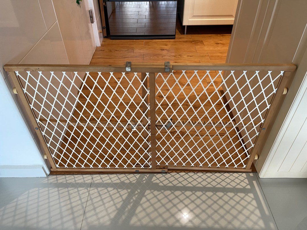 First Years Safety Gate, Babies & Kids, Baby Nursery & Kids Furniture ...