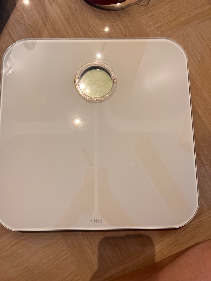 Fitbit weigh scale, Health & Nutrition, Health Monitors & Weighing ...