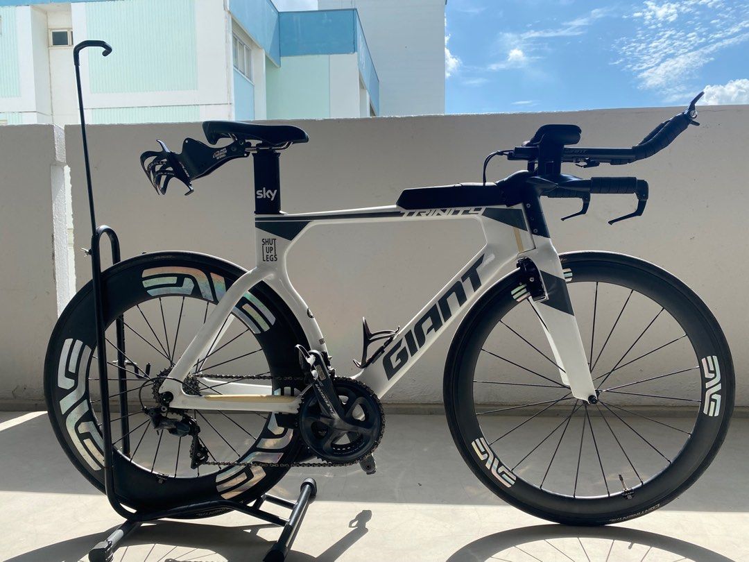 Giant trinity advance pro 2020, Sports Equipment, Bicycles & Parts ...