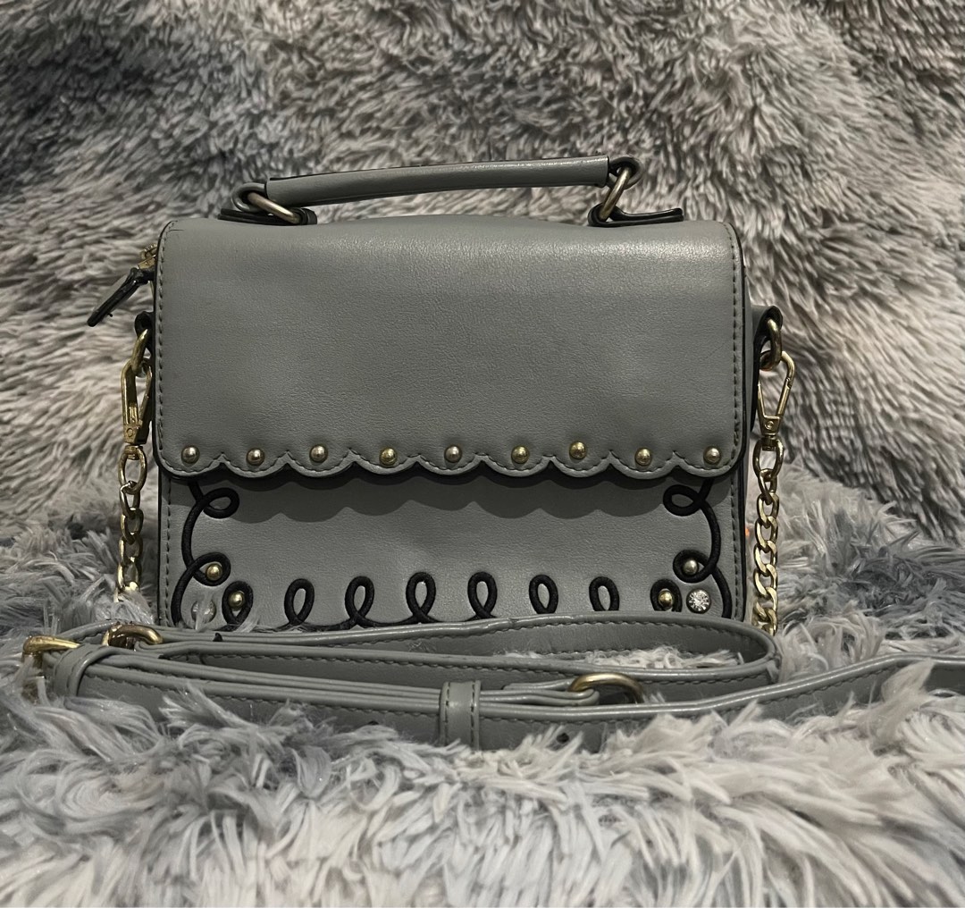 HowRU Sling, Women's Fashion, Bags & Wallets, Cross-body Bags on Carousell