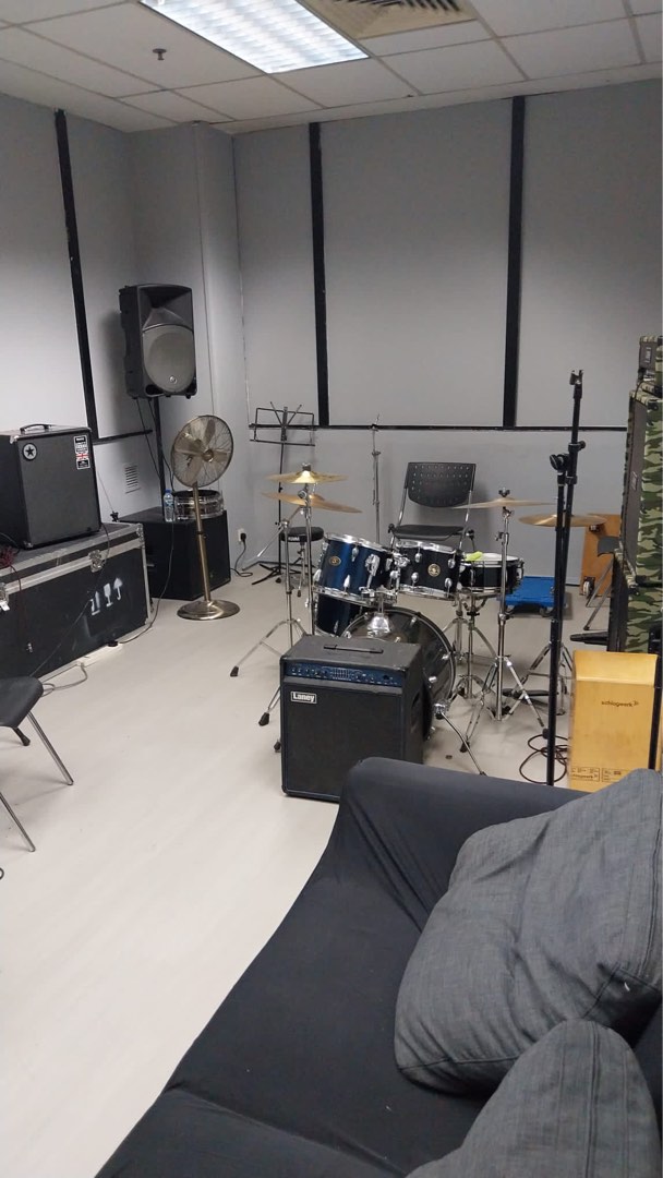 Jamming Studio, Hobbies & Toys, Music & Media, Music Accessories on ...