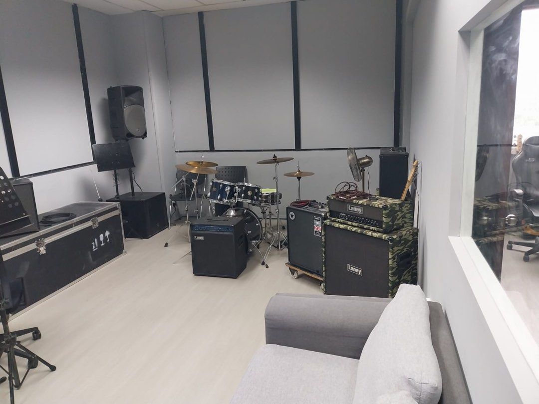 Jamming Studio, Hobbies & Toys, Music & Media, Music Accessories on ...