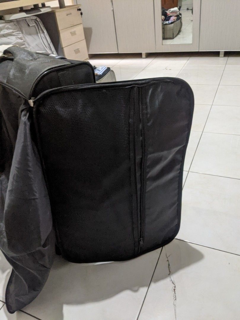 Koper Haji Bekas Jumbo Besar 24", Barang Mewah, Tas & Dompet di Carousell