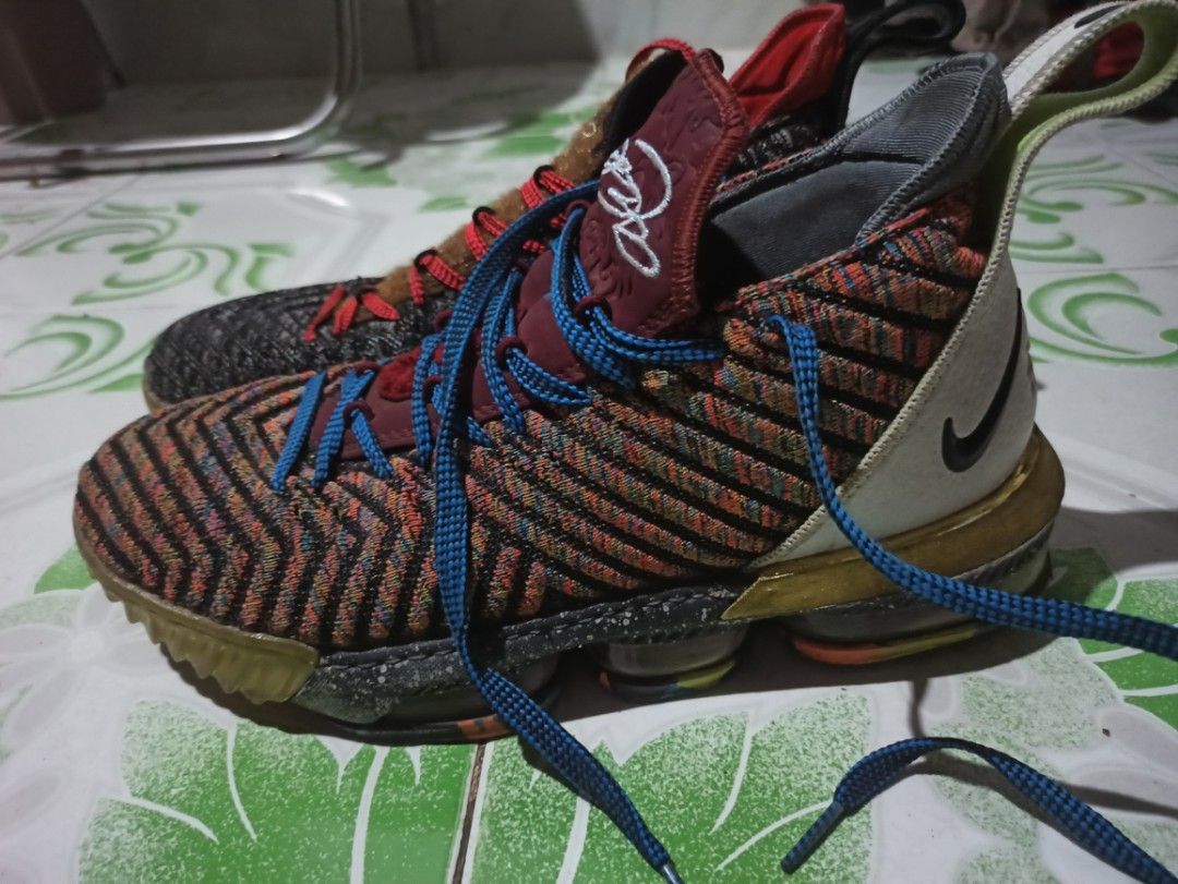Lebron 17 Mismatch "What the Size" on Carousell
