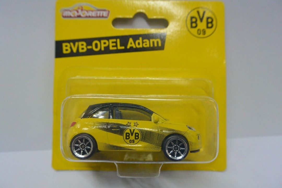 Majorette DieCast car - BVB Opel Adam, 興趣及遊戲, 玩具 & 遊戲類 - Carousell