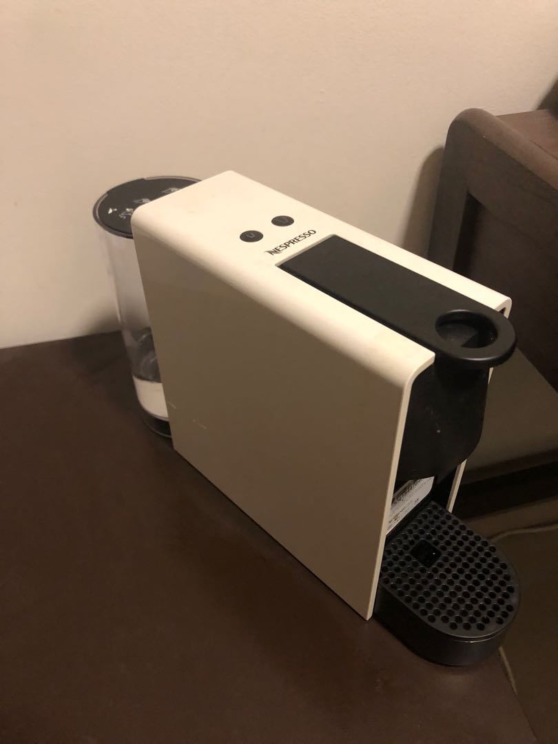 Nespresso Essenza Mini, TV & Home Appliances, Kitchen Appliances ...