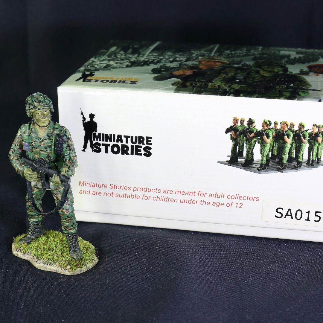 SAF 2nd Generation Soldier Figurine in Standing Hip Firing Position Mob ...