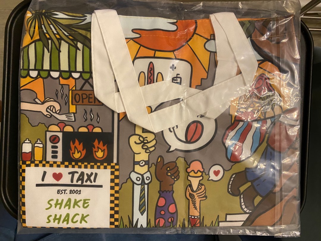 Shake Shack IFC Totebag, 興趣及遊戲, 手作＆自家設計, 文具及工藝 - 畫作及印刷品 - Carousell